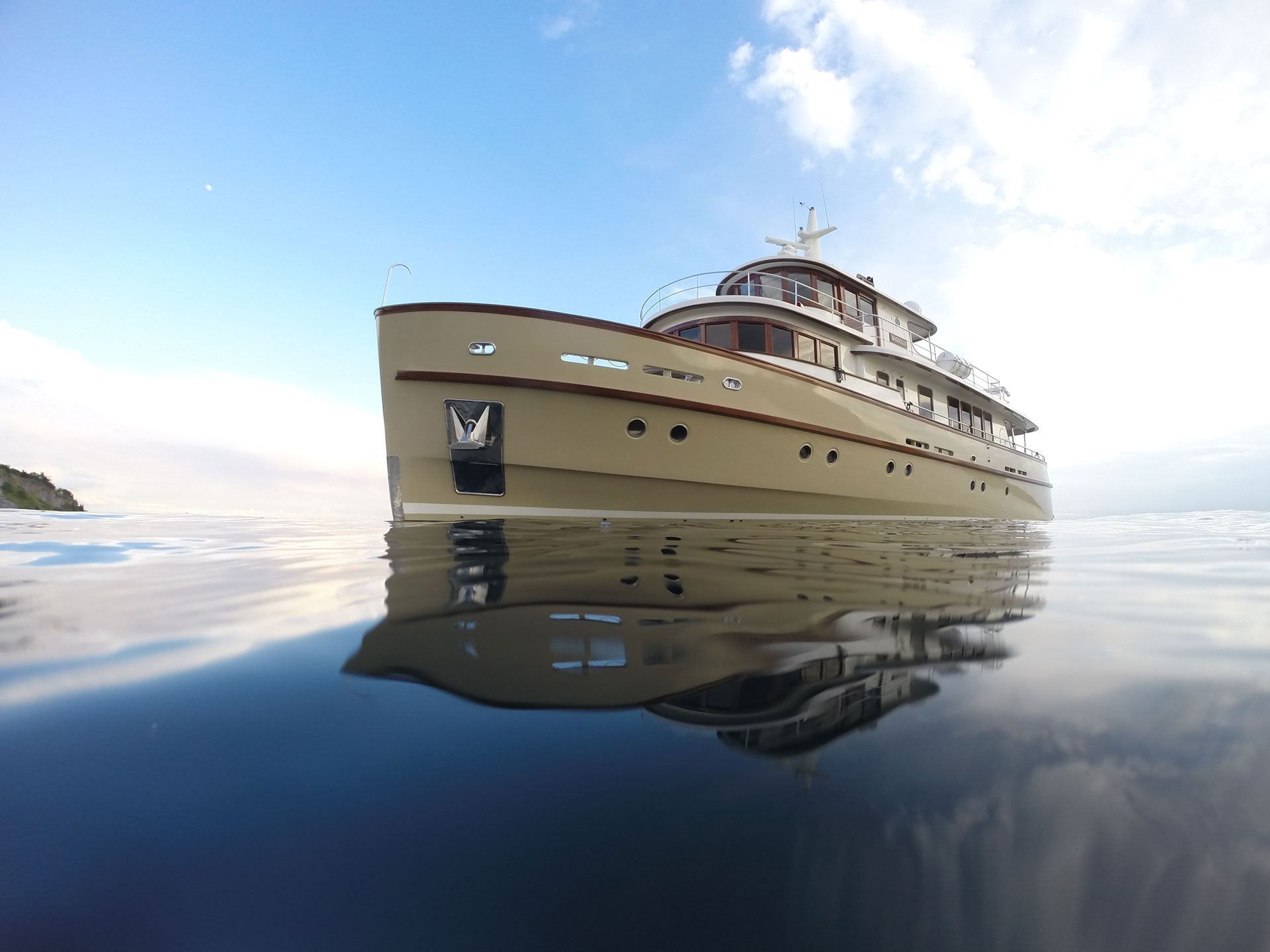 Magnolia yacht (Mengi-Yay, 24.2m, 2010)